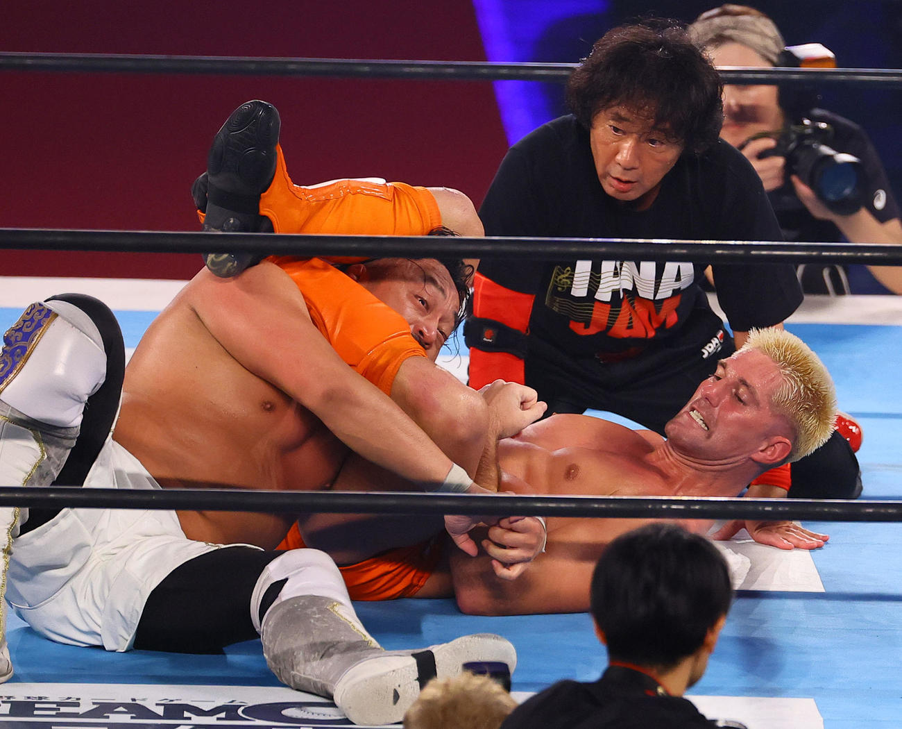 【新日本】ザック・セイバーJr.が後藤洋央紀下し王座奪回、試合後にウルフ・アロンへエールも - プロレス写真ニュース : 日刊スポーツ