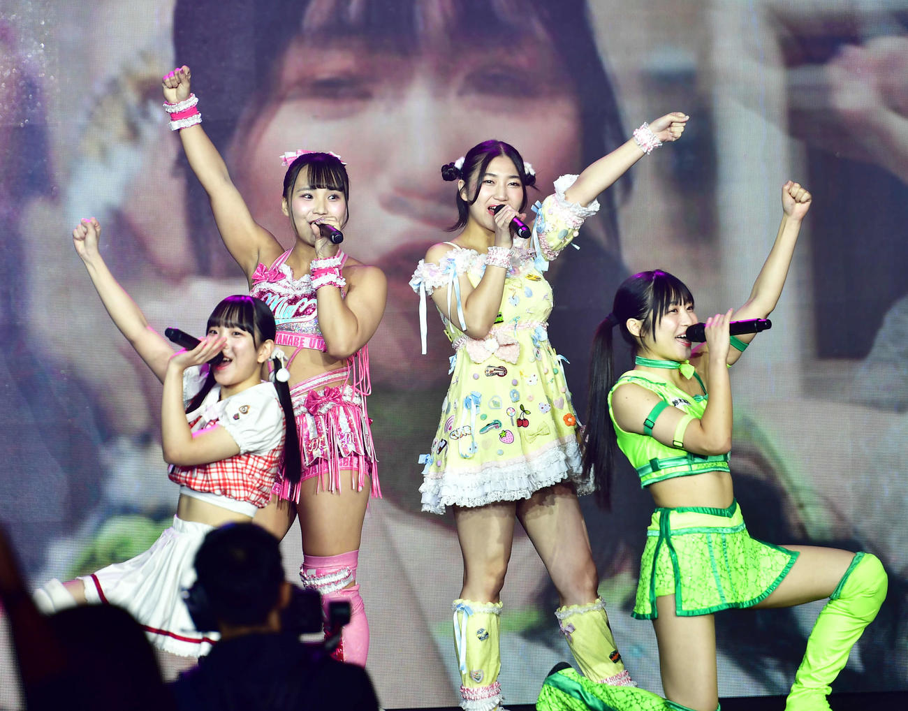 KLP48＆矢口真里ら「会いたかった」「LOVEマシーン」マレーシアでプロレス融合コラボ - AKB48写真ニュース : 日刊スポーツ