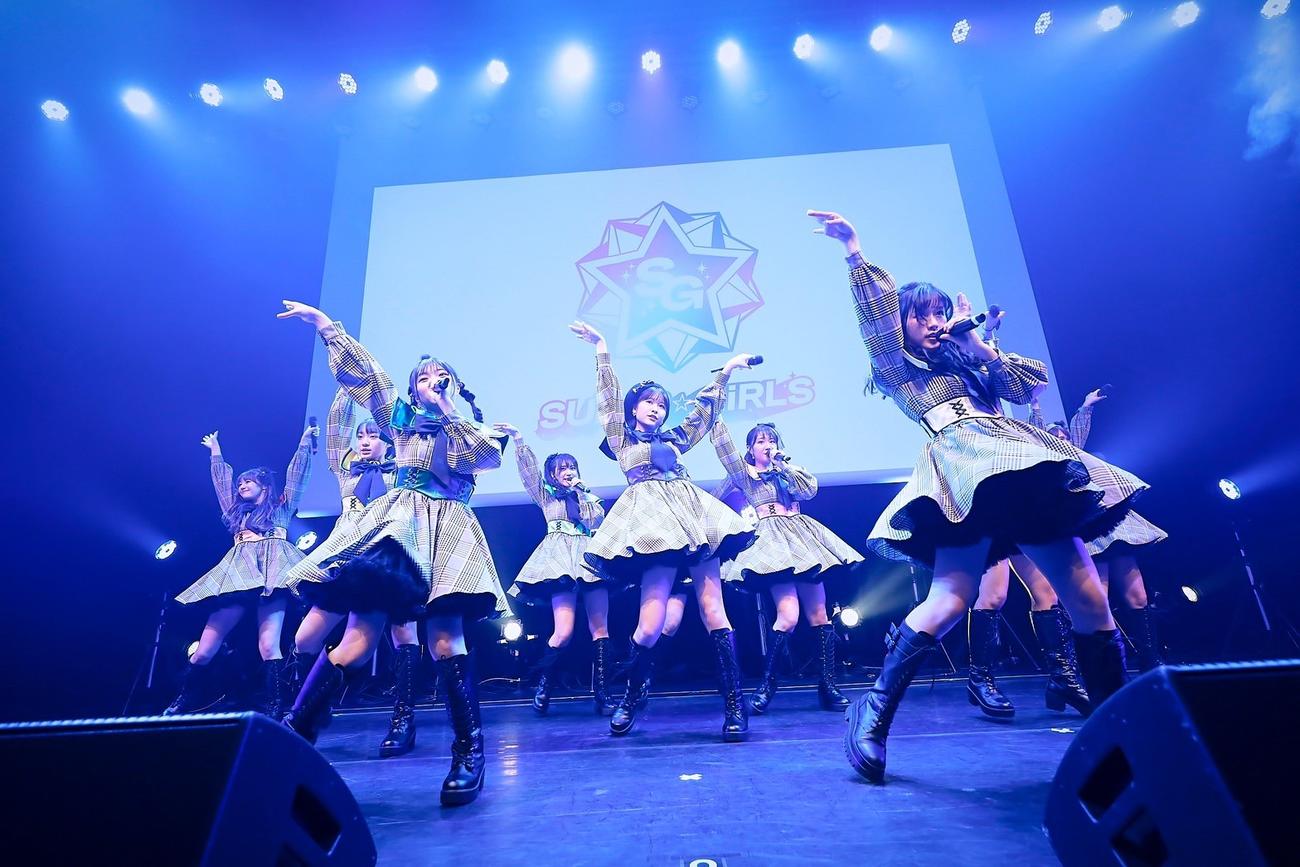 SUPER☆GiRLS、6期生5人初お披露目ライブ！平均年齢15.8歳！おはガール兼務の河村果歩「いつも全力で笑顔で頑張ります！」 [次官補歴 ...