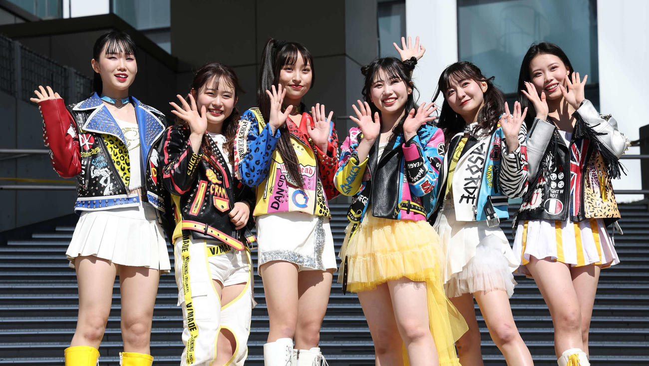 デビュー日に3年後の卒業をサプライズ発表 6人組SAKURA GRADUATION驚き - 音楽写真ニュース : 日刊スポーツ
