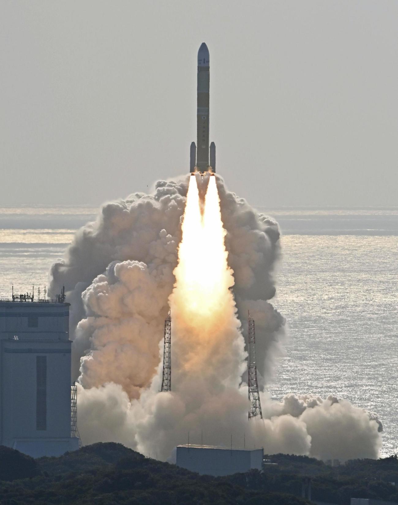 H3ロケット打ち上げ 1号機失敗原因の2段目エンジンは正常に点火、計画通りの軌道に投入 - 社会写真ニュース : 日刊スポーツ