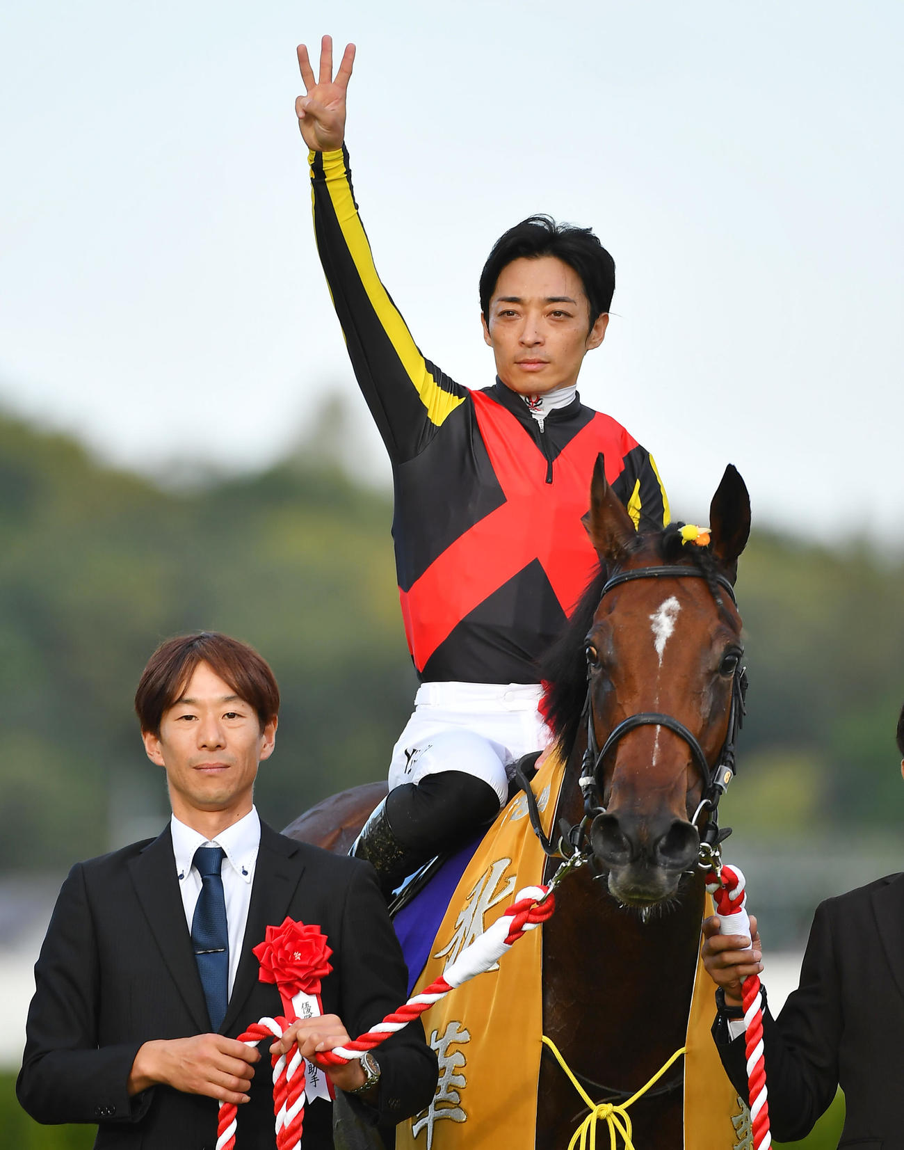 【秋華賞】リバティアイランド3冠に川田騎手「ありがとう。お嬢さん」ジョッキーカメラ公開 - 競馬写真ニュース : 日刊スポーツ